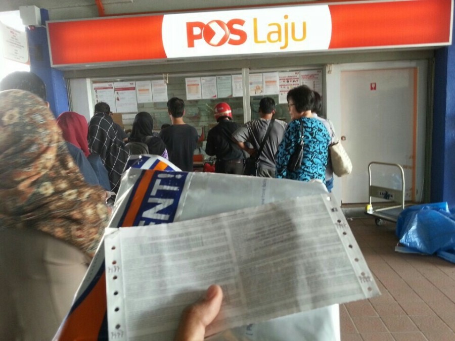 OMG, did this Poslaju package get stuck in an infinite loop?!