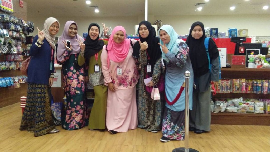 Relaxed or Stressful? 6 Malaysians tell us what it’s like working on ...