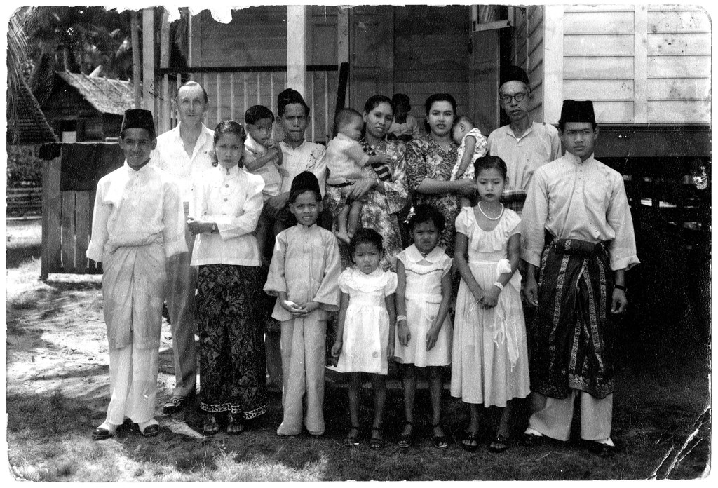 This British officer fell in love with Malay culture… so he stayed back ...