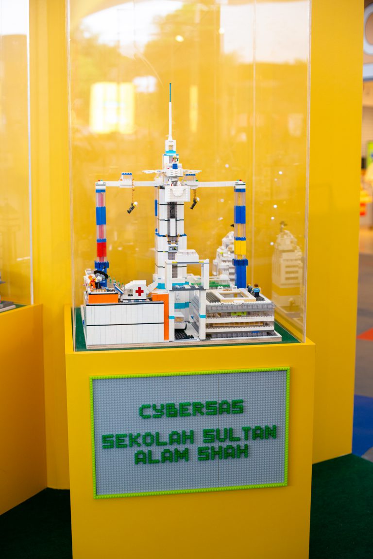 Students use Lego to build sustainable cities of the future