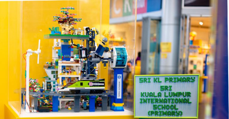 Students use Lego to build sustainable cities of the future