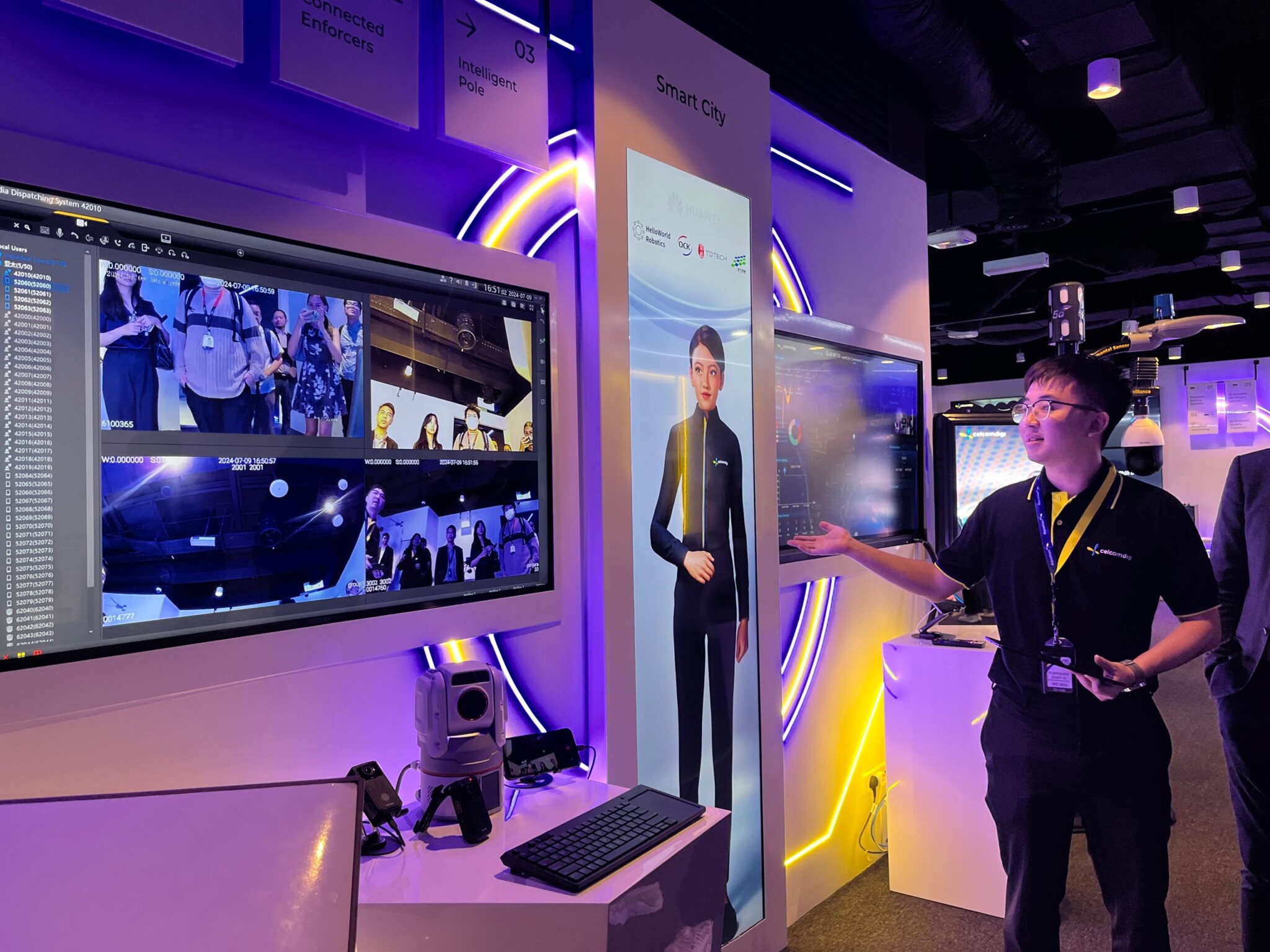 Inside CelcomDigi AiX: Exploring the AI Experience Centre